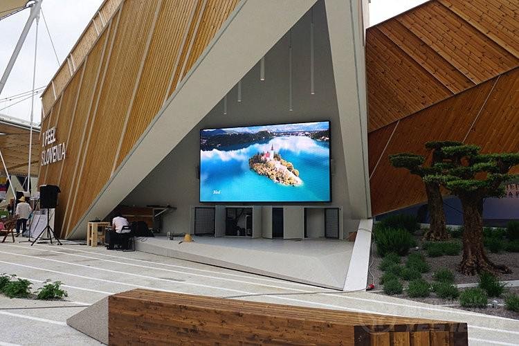 Écran LED extérieur